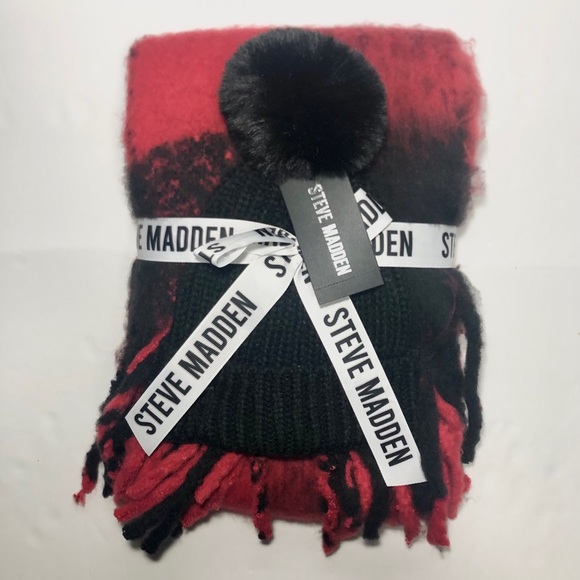 Steve Madden | Accessories | Steve Madden Scarf And Beanie Gift Set ...